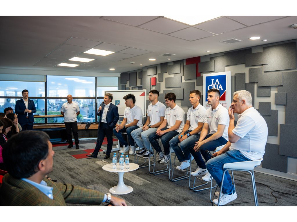 La Caja Y El Equipo AXION Energy Sport Del TC2000 Brindaron Una Charla | TR